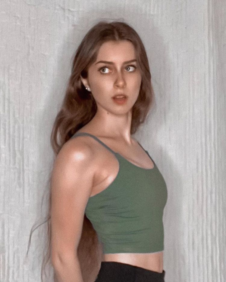 Women s Basic Padded Workout Cropped Tank Top Halara